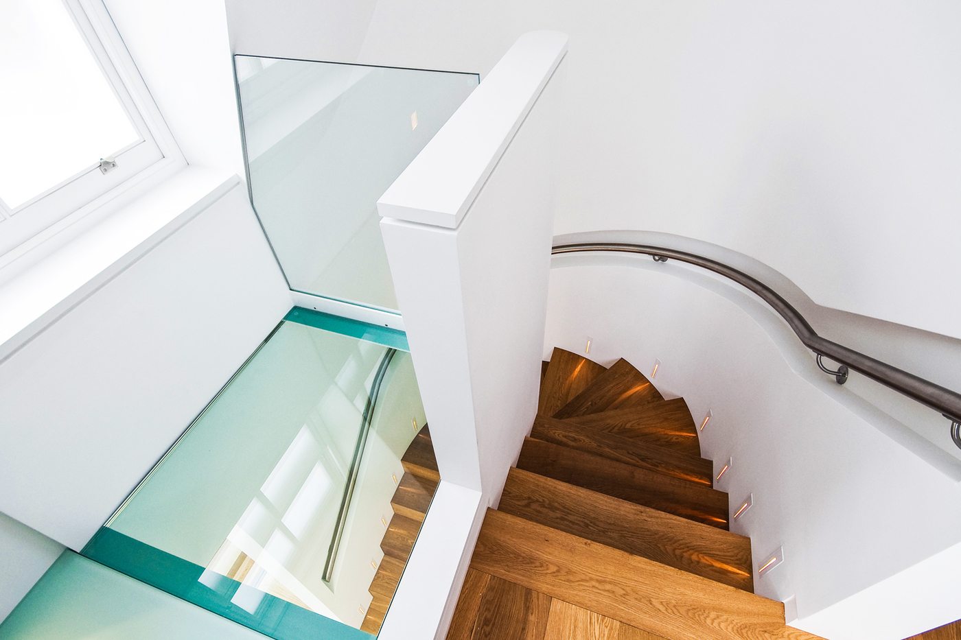 Walk On Glass, Glass Floor & Structural Glass Floor Panels